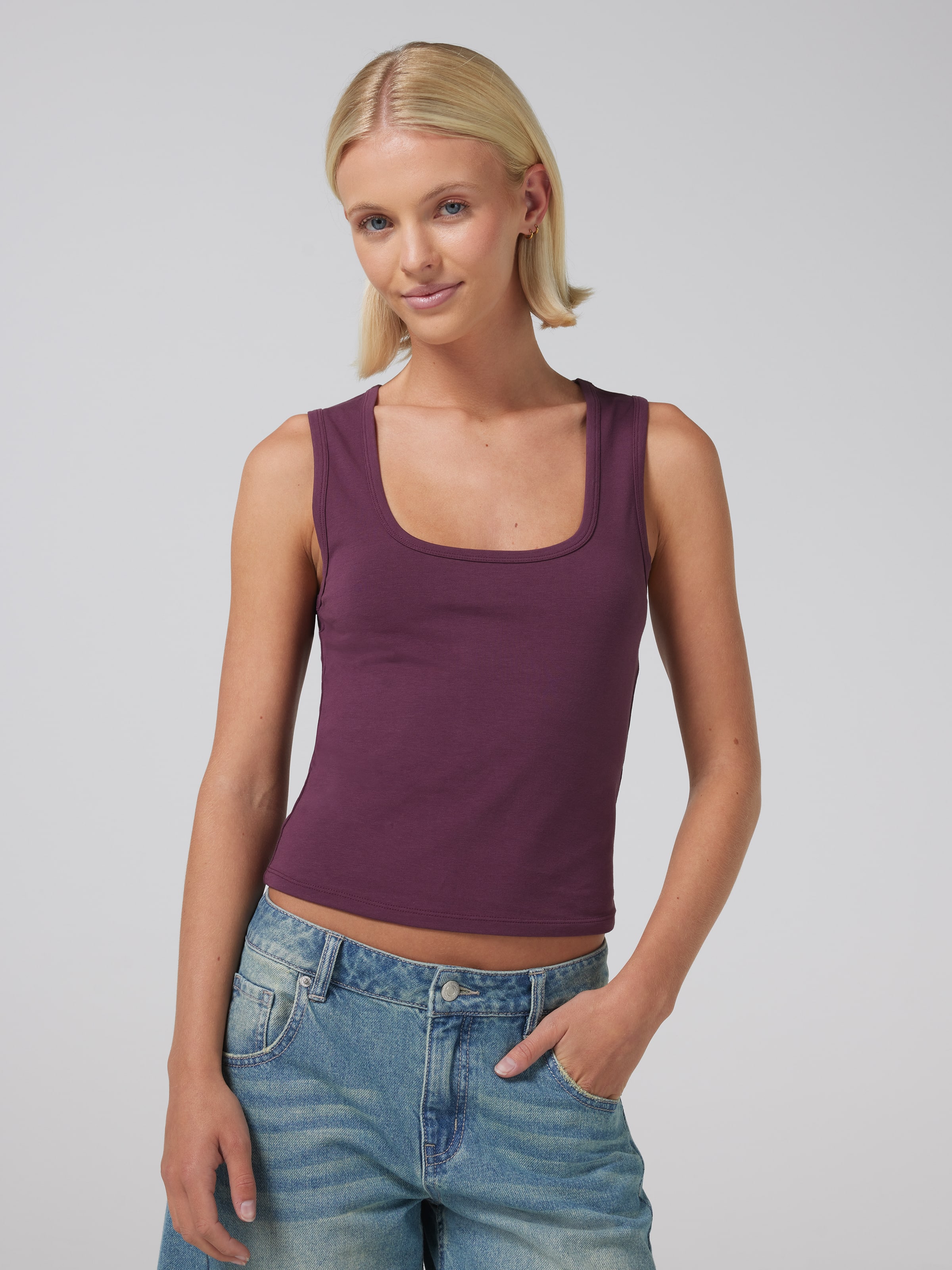 The Scooped Tank - Jay Jays Online