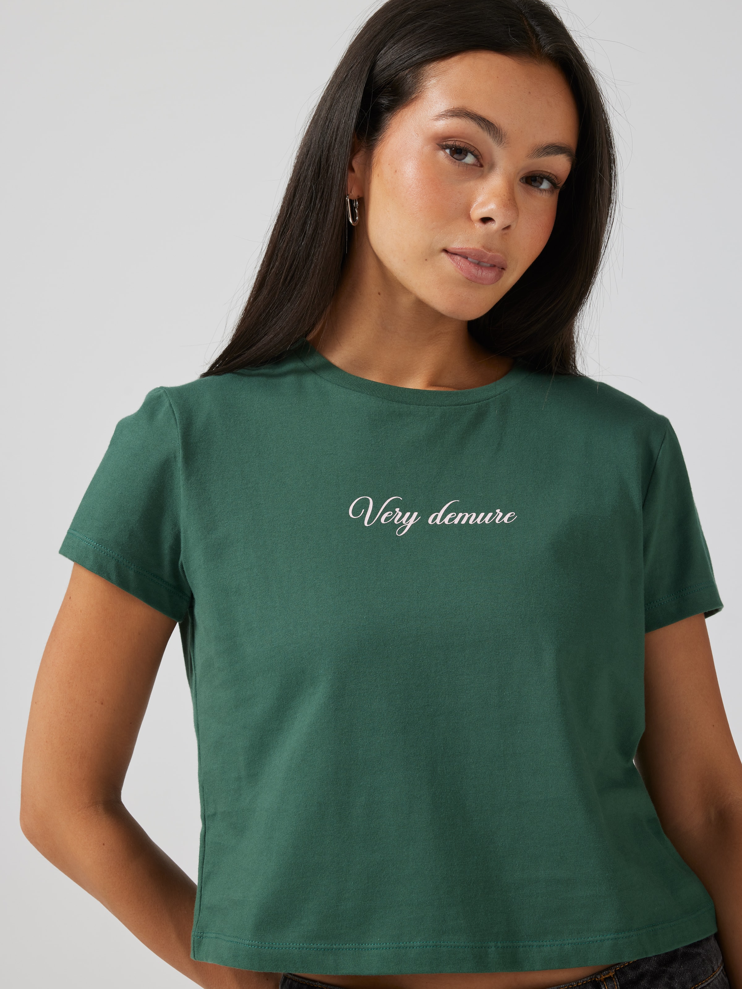 Very Demure Mini Tee Forrest Green - Jay Jays Online